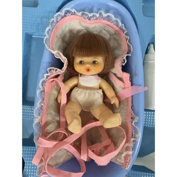 Remco | Toys | Vintage Remco Sweet April Doll 988 Drink Wet Comes With ...